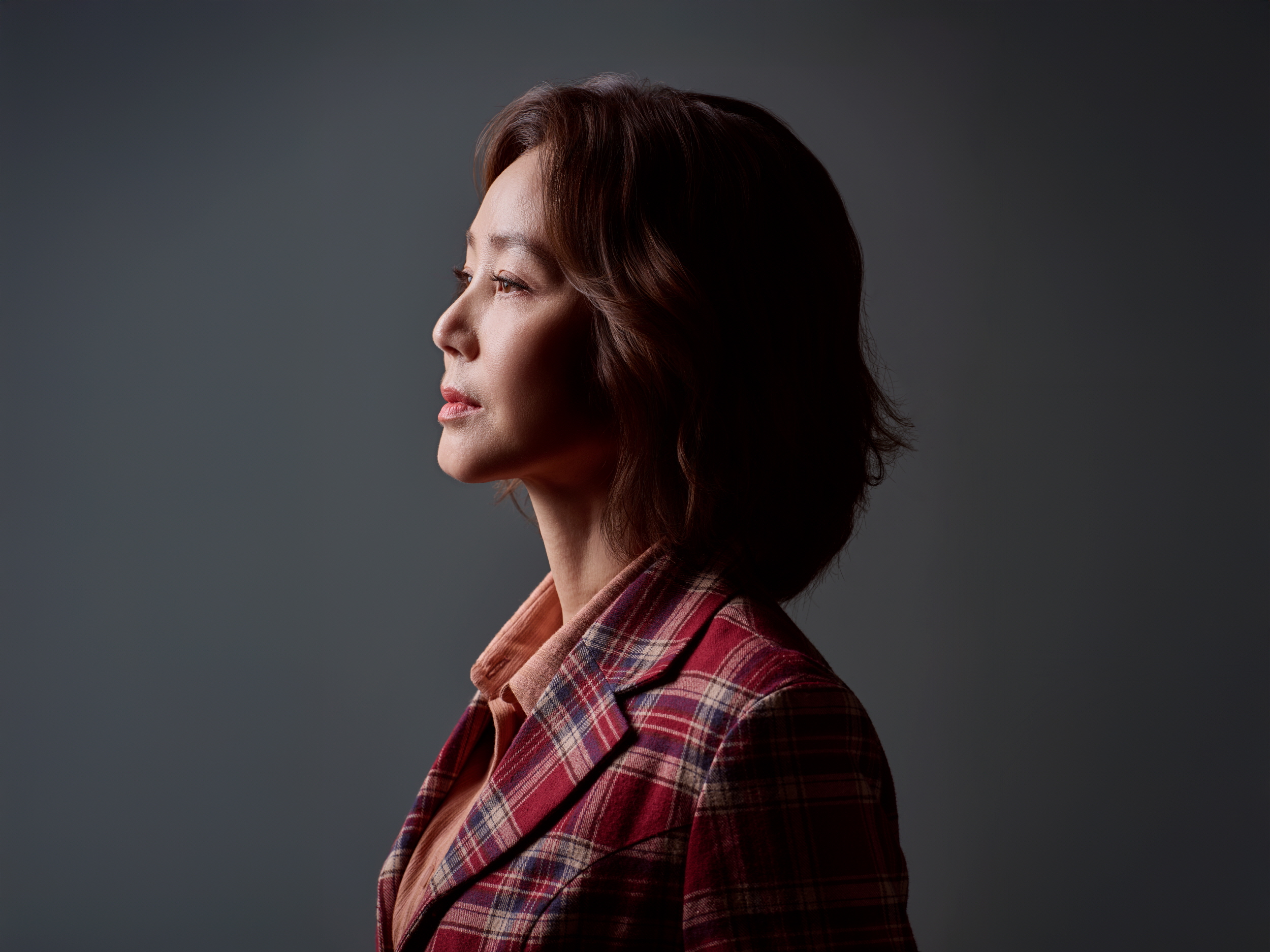 Eight Actors Play One Role on Stage! The Play 'Rosetta' Opens in August