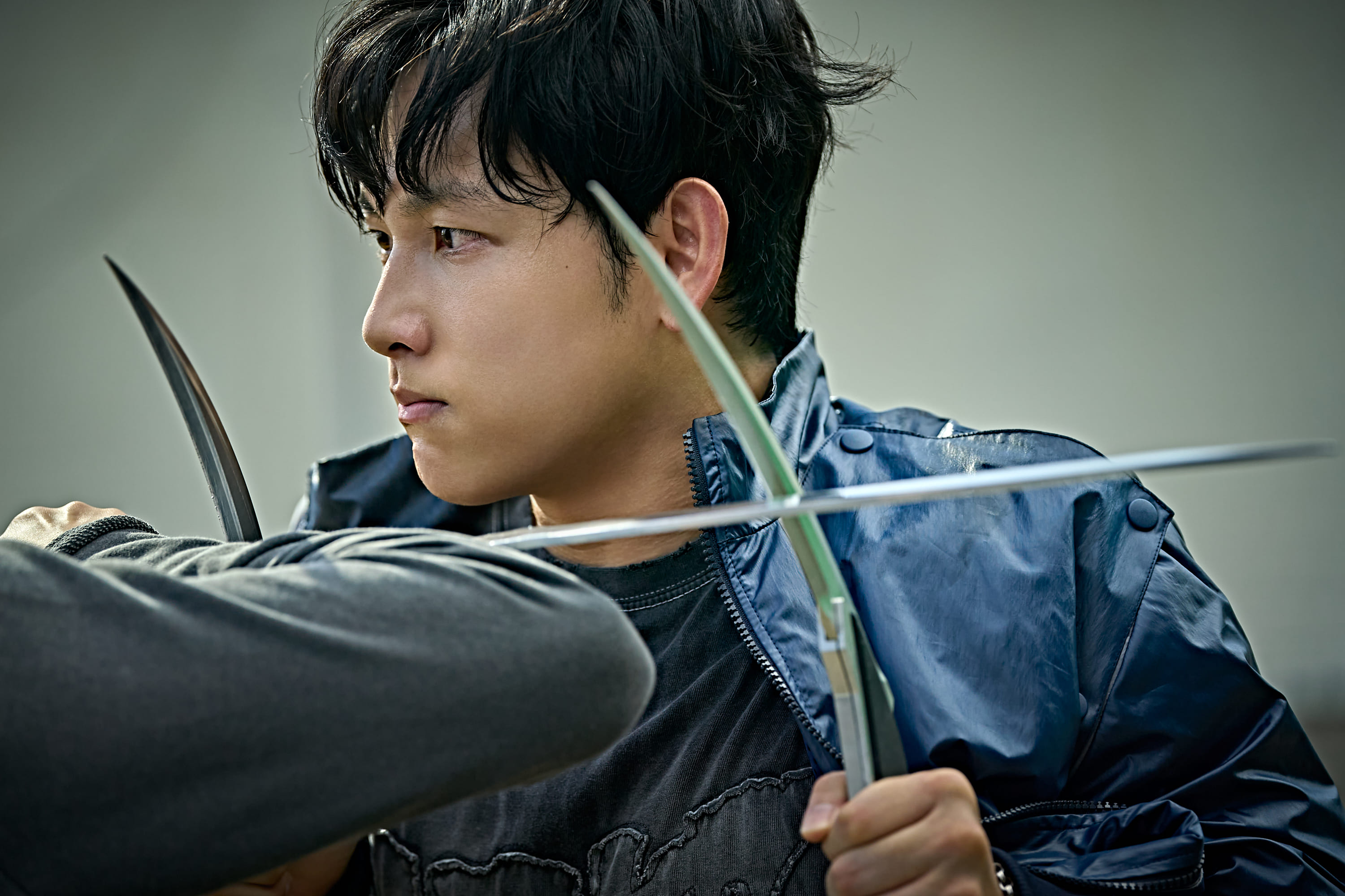Netflix Movie 'Mantis' Im Si-wan, Park Gyu-young, Jo Woo-jin Character ...
