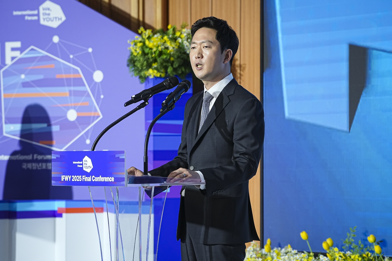 Lee Jae-sang, CEO of HYBE, "I will create a global virtuous cycle ...
