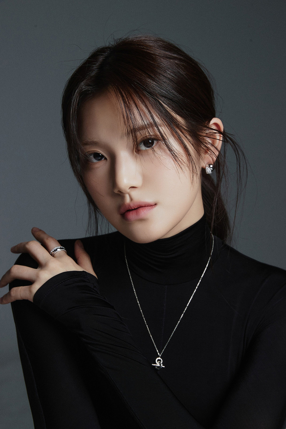 Singer and Actor Minseo Perfectly Transforms into Kang Dong-won ...