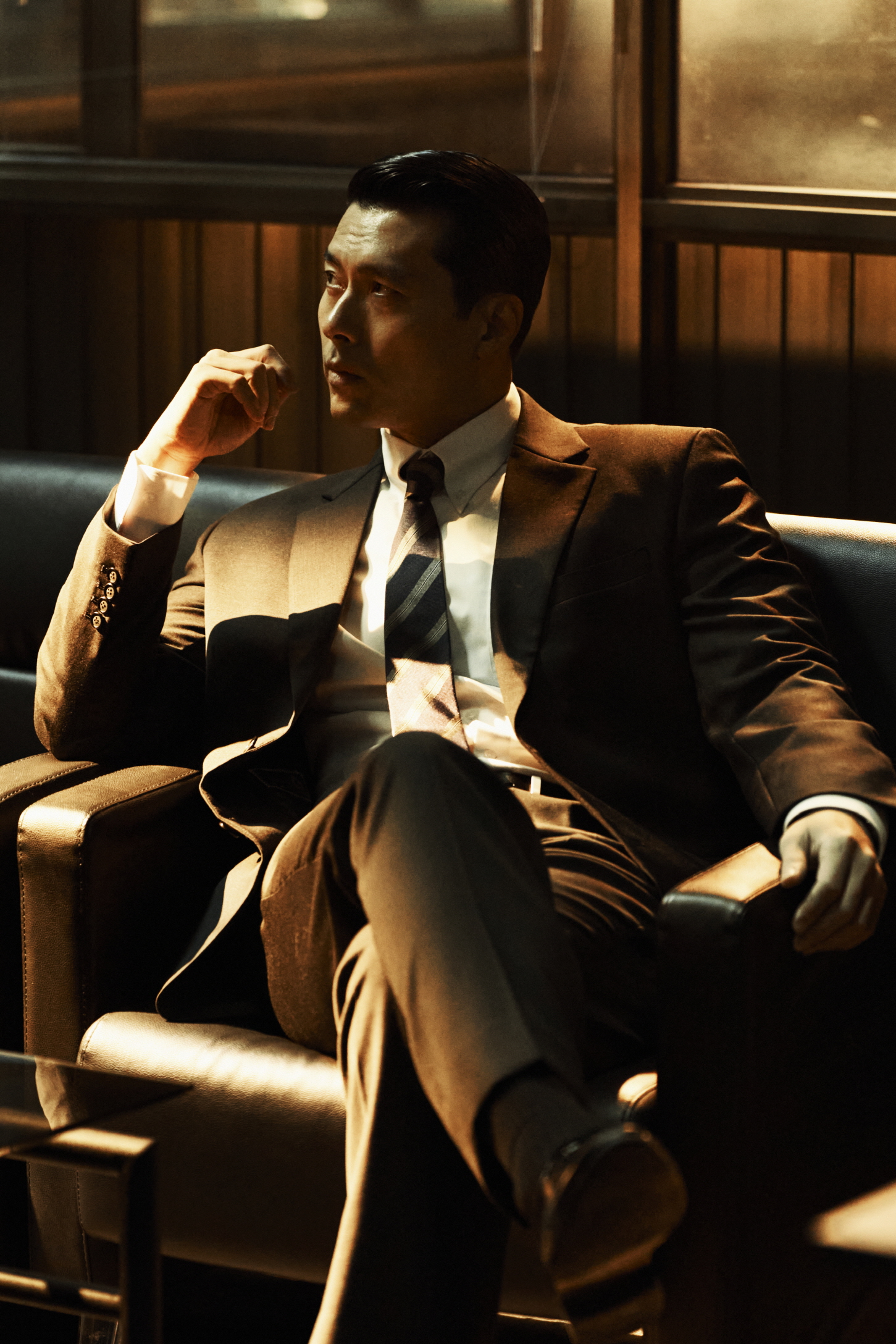'Made in Korea' Hyun Bin Reveals the Character Still of 'Baek Ki-tae ...
