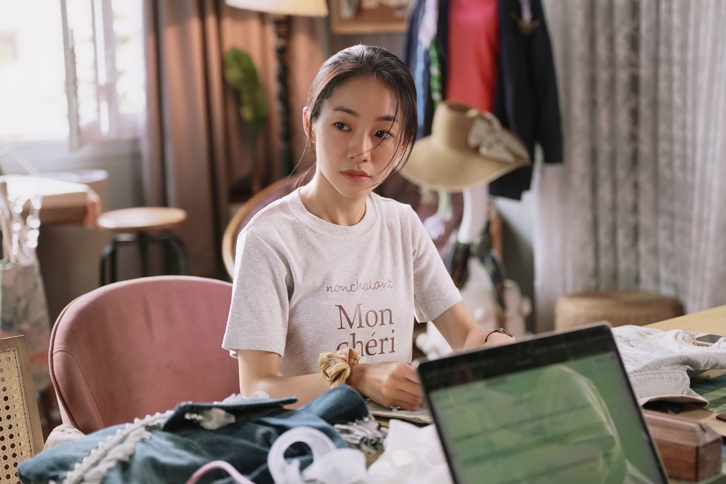 'Alone Prince' Lee Kwang-soo and Romance Chemistry Revealed in 'Tao ...