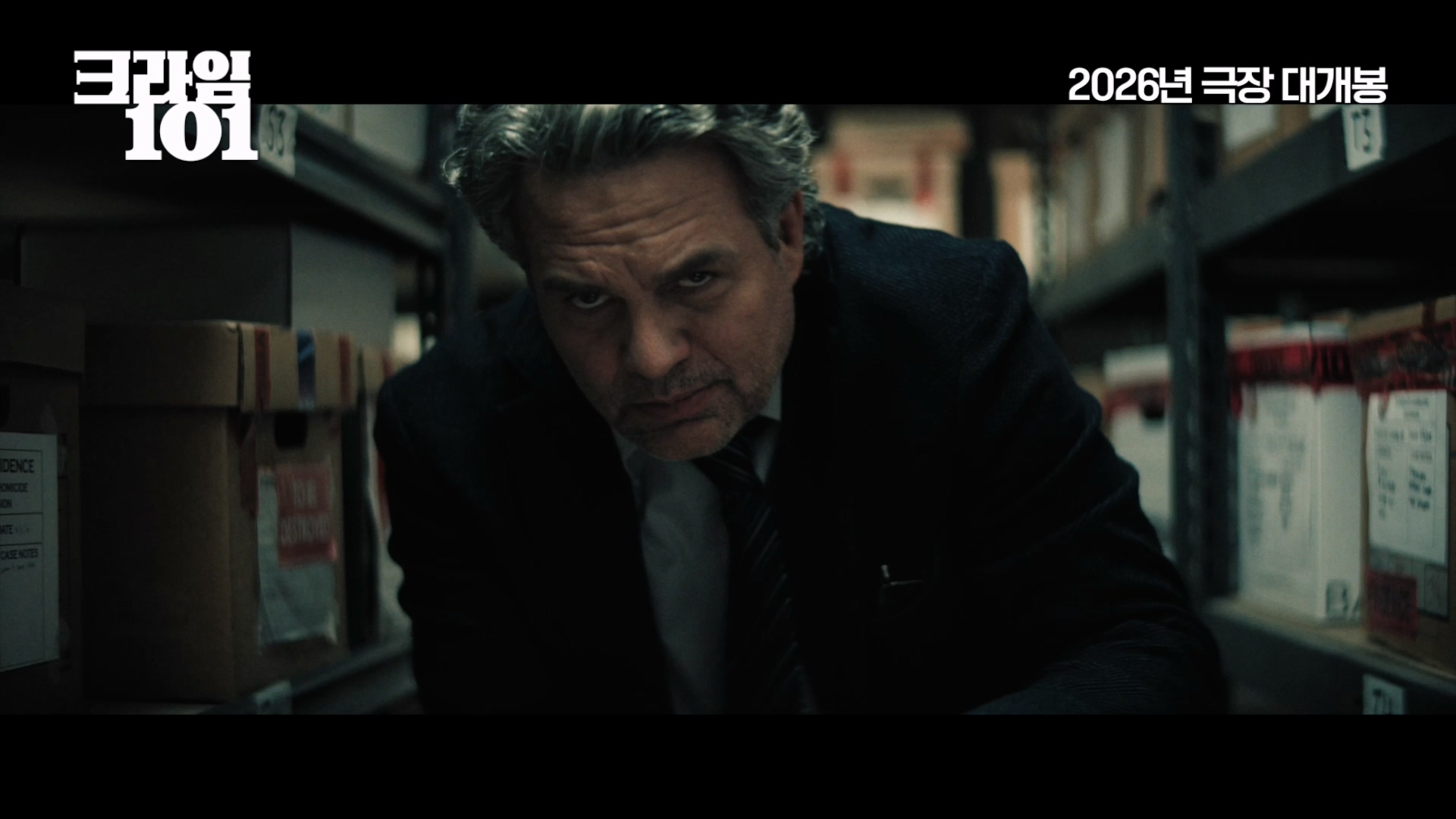 Chris Hemsworth X Mark Ruffalo's Intense Chase... 'Crime 101' Trailer ...