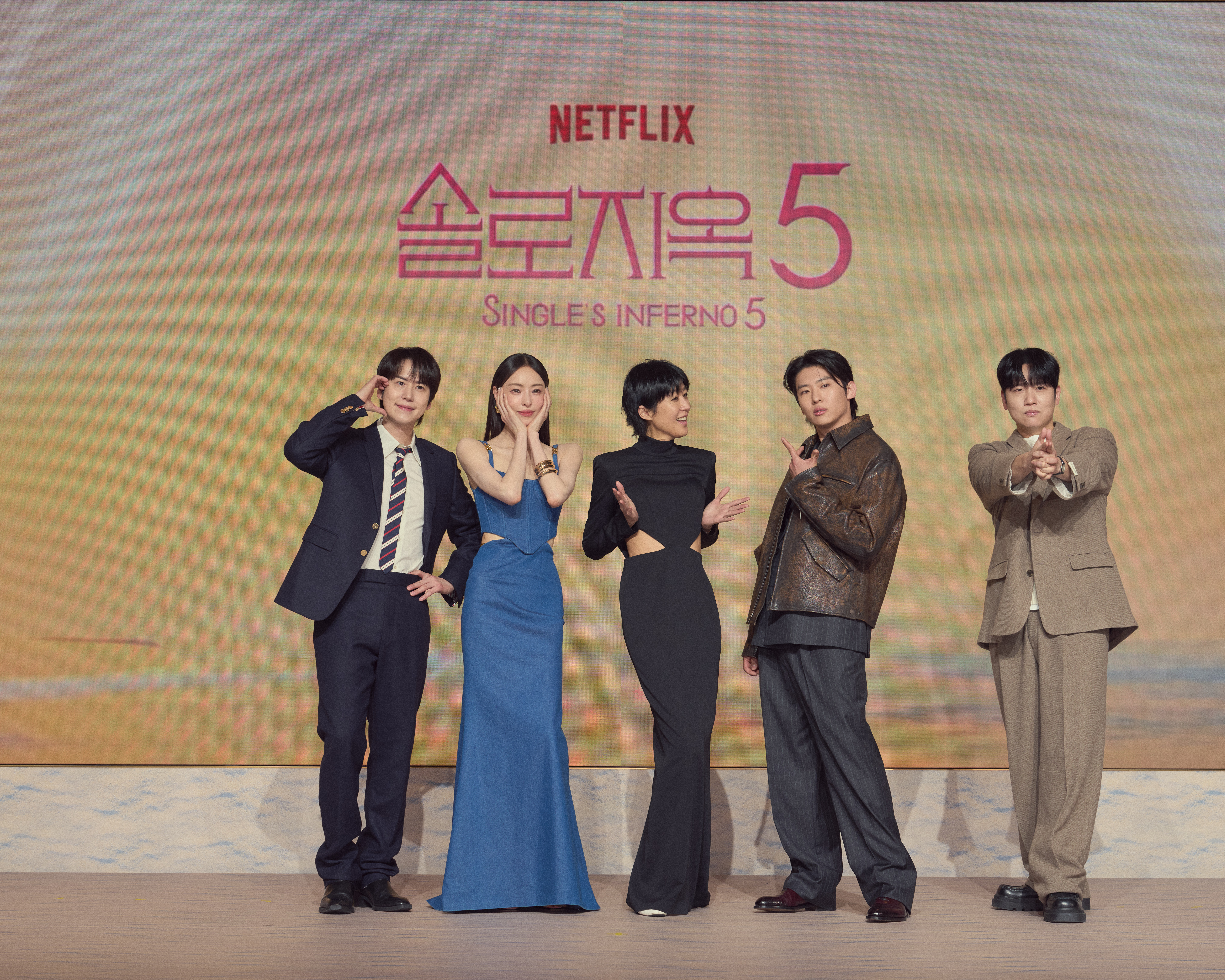 'Single's Inferno 5' Dex, "The pool scene in 'Single's Inferno' will be ...