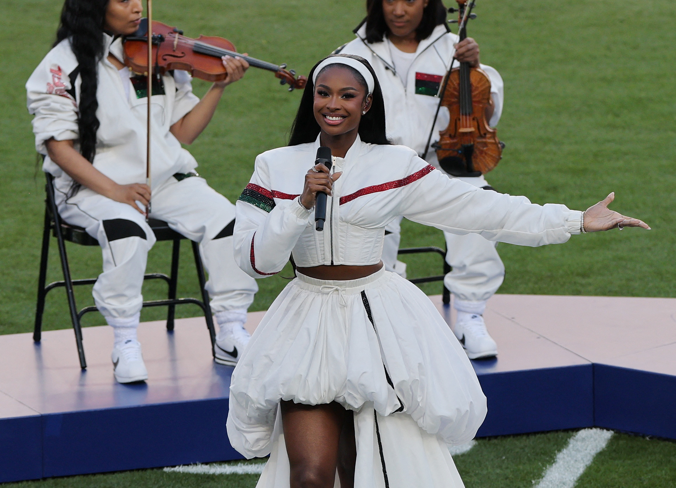 【Super Bowl LX】 "Whitney Houston's Resurrection"... Coco Jones Delivers ...