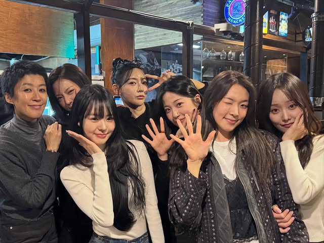 Hong Jin-kyung Reveals Photos from 'Single's Inferno Season 5 ...