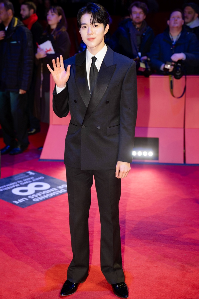 Actor Shin Woobin Makes His Debut at Berlin... Leaves a Strong First ...